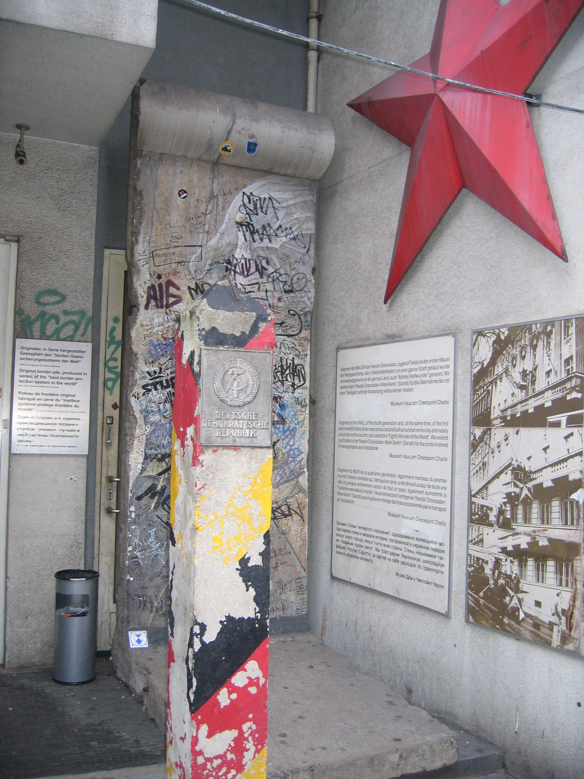 Berlin Wall – Barry's Borderpoints