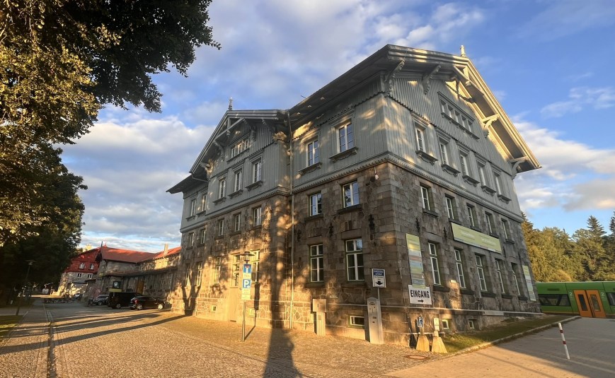 Bayerisch Eisenstein/Železná Ruda-Alžbětín Railway Station – Barry's ...